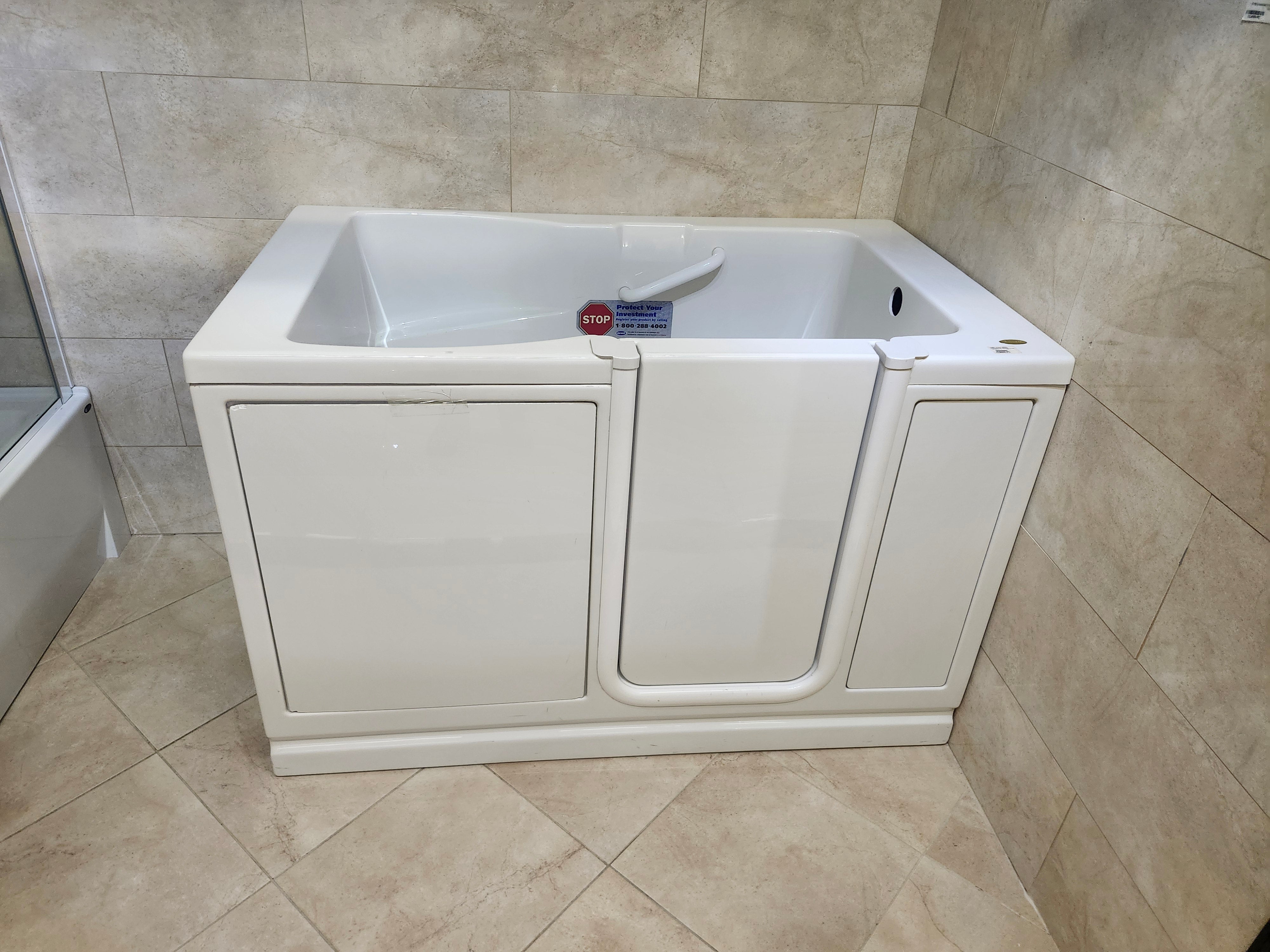 sit down jacuzzi walk in tub (as is) | TUBS The Ultimate Bath Store